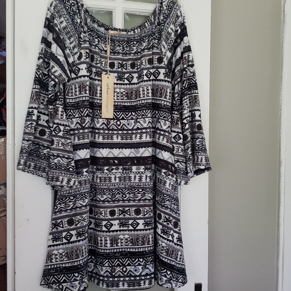 Urban Mangoz | Tops | Nwts Aztec Look Tunic Top So Cute | Poshmark